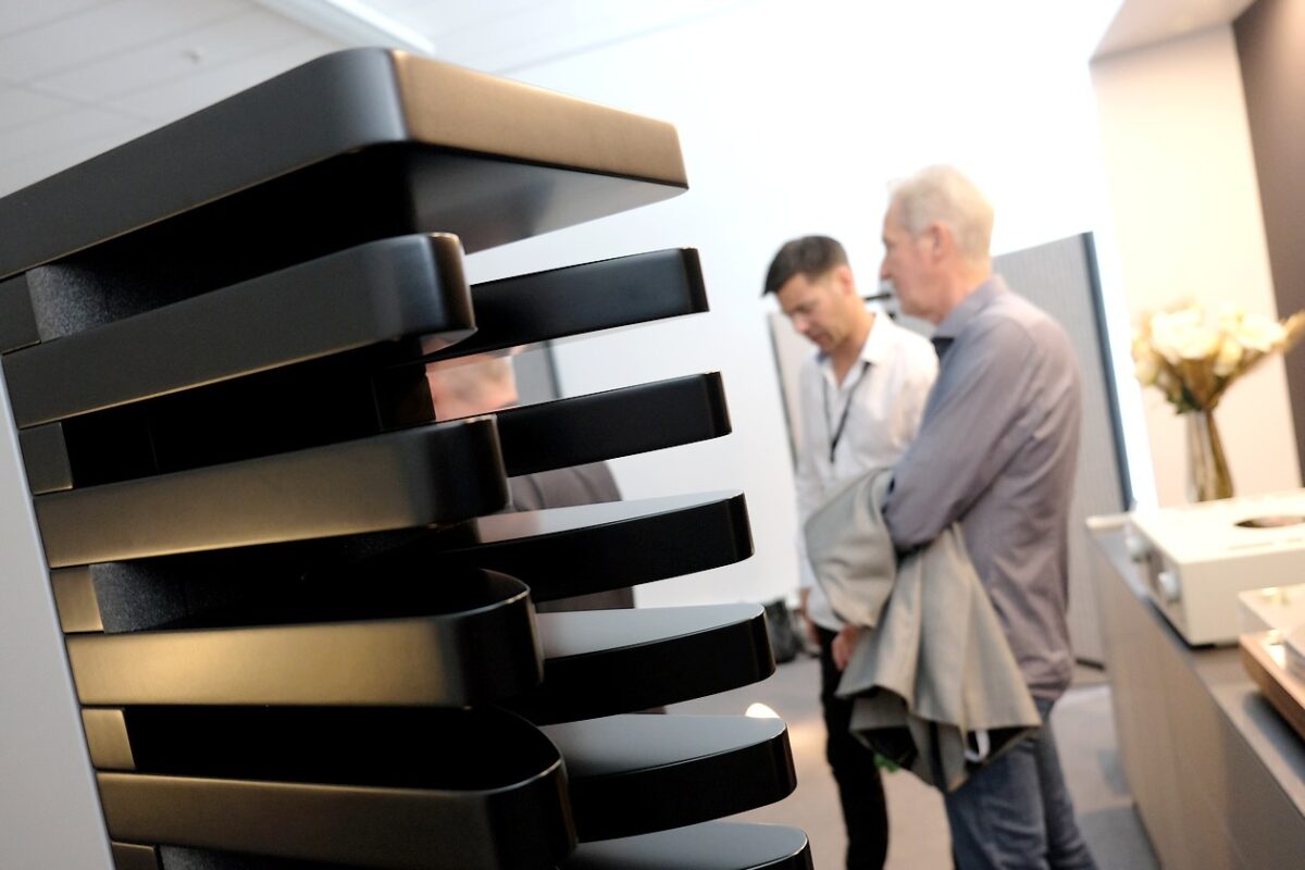 Neue High End Standlautsprecher PIEGA Master Line Source 2 Gen2 › HiFi ...