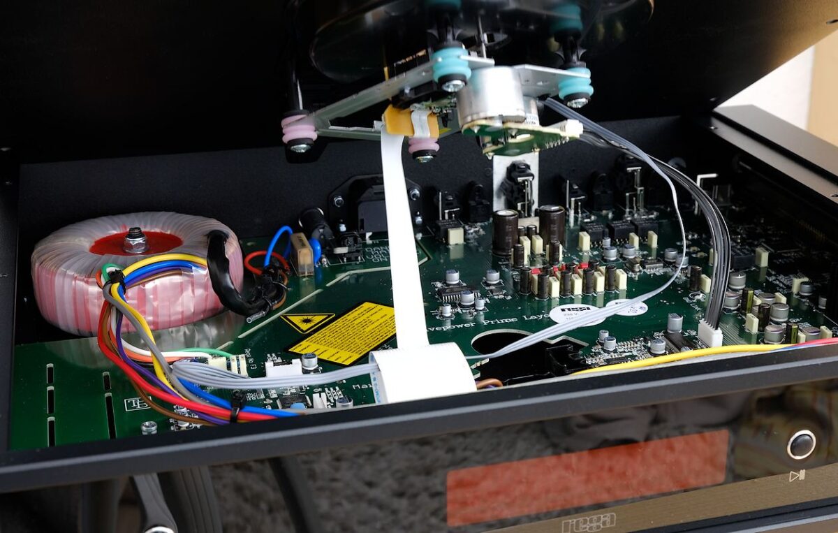 Test: High End CD-Player Rega Saturn MK3 › HiFi-IFAs, Der Blog: HiFi ...